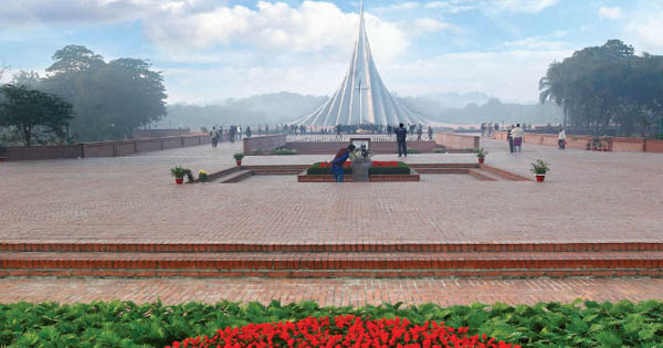 দৈনিক পূর্বকোণ | বাংলাদেশে আধুনিক সংবাদপত্রের পথিকৃৎ